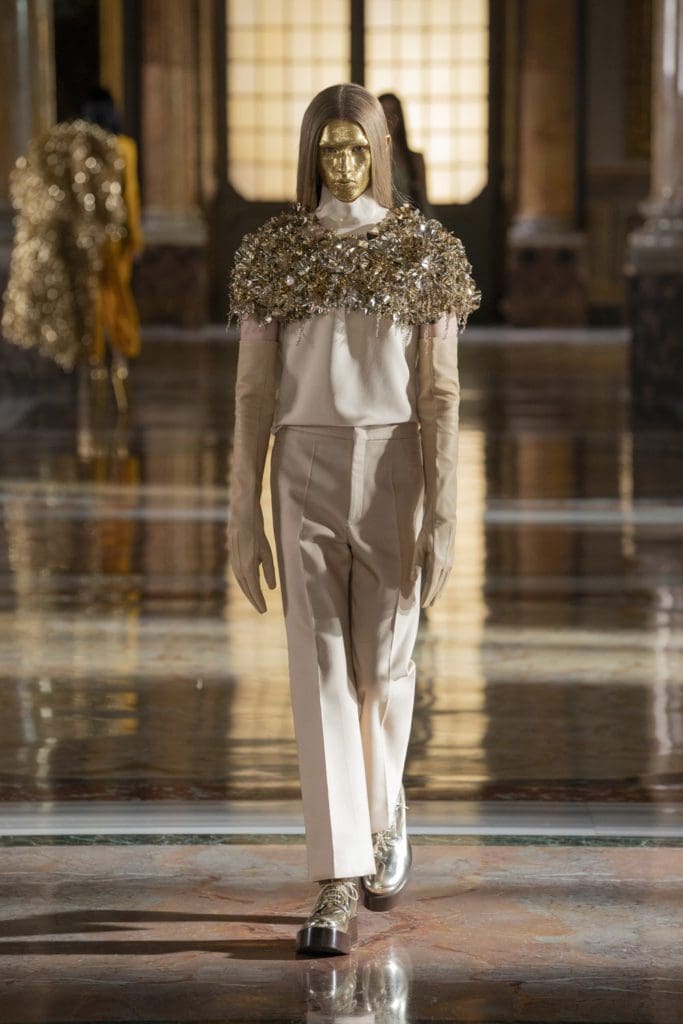 Valentino Haute Couture Spring Summer 2021 - RUNWAY MAGAZINE ® Official