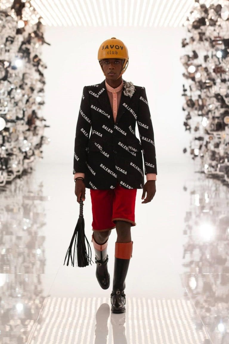 Gucci 100 years Anniversary - Fall 2021-2022 - RUNWAY MAGAZINE ® Official