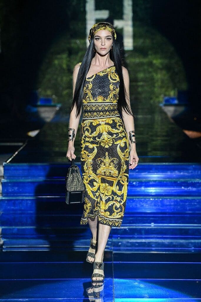 All looks Fendi Versace 2021 collection - RUNWAY MAGAZINE ® Official