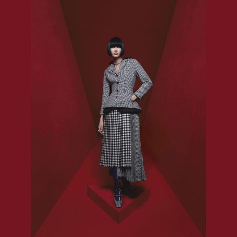 Dior Fall Winter 2022-2023 campaign - RUNWAY MAGAZINE ® Official