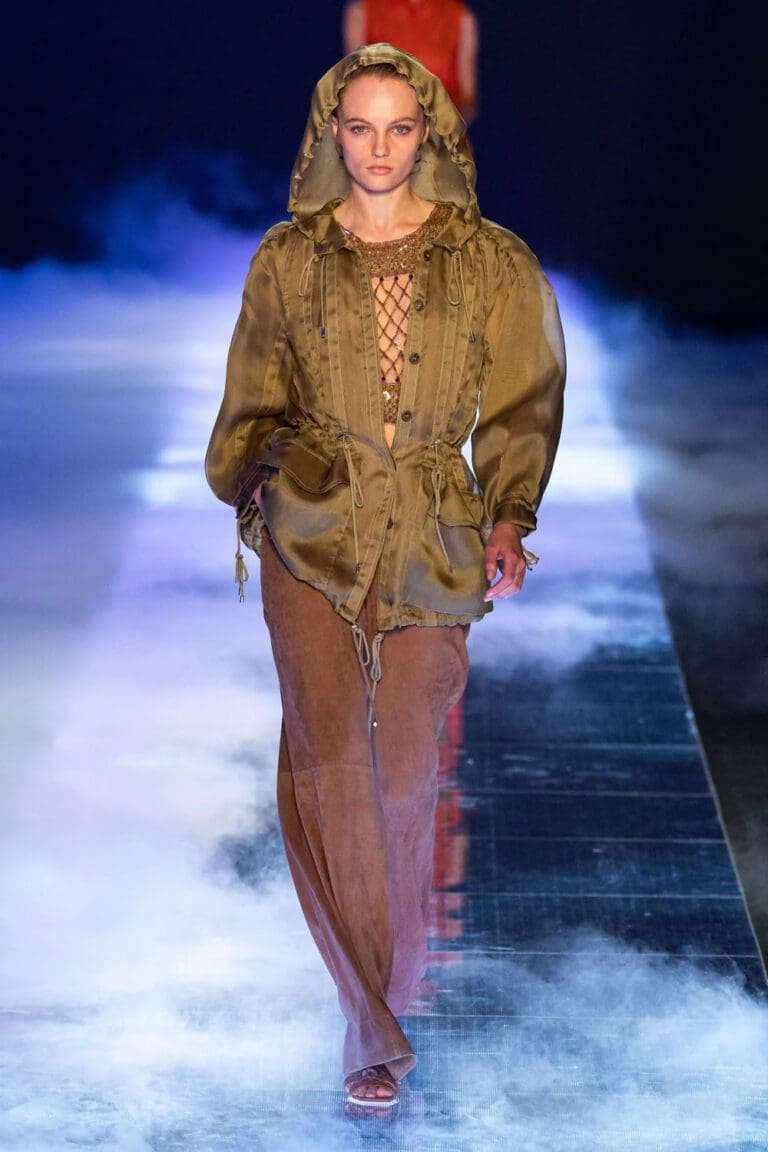 Alberta Ferretti Spring Summer 2023 - RUNWAY MAGAZINE ® Official