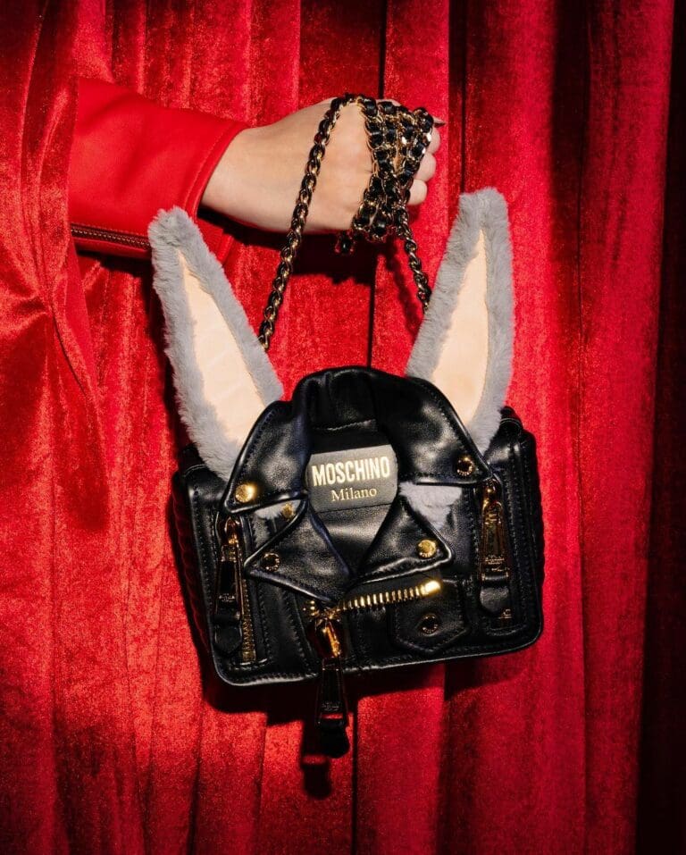 Moschino Bugs Bunny Capsule collection - RUNWAY MAGAZINE ® Official