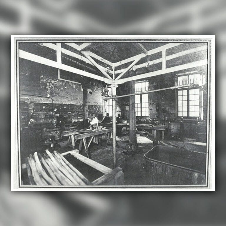 Beige Color - History and values - RUNWAY MAGAZINE ® Official