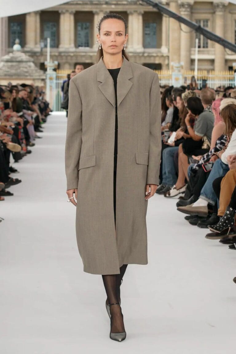 Givenchy Spring Summer 2024 - RUNWAY MAGAZINE ® Official