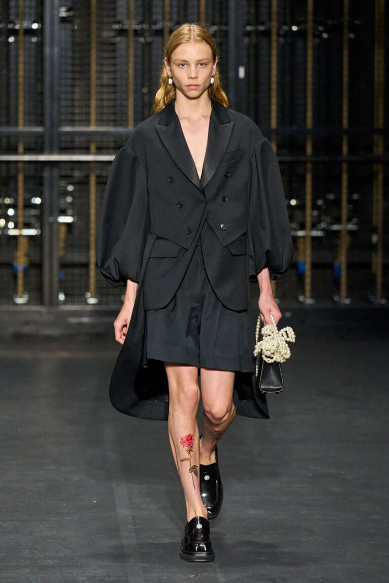 Simone Rocha Spring Summer 2024 - RUNWAY MAGAZINE ® Official