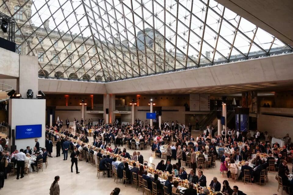 Olympic State Dinner VS Olympic LVMH Prelude - RUNWAY MAGAZINE ® Official
