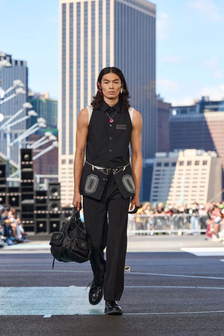 Off-White Spring Summer 2025 New York - RUNWAY MAGAZINE ® Official