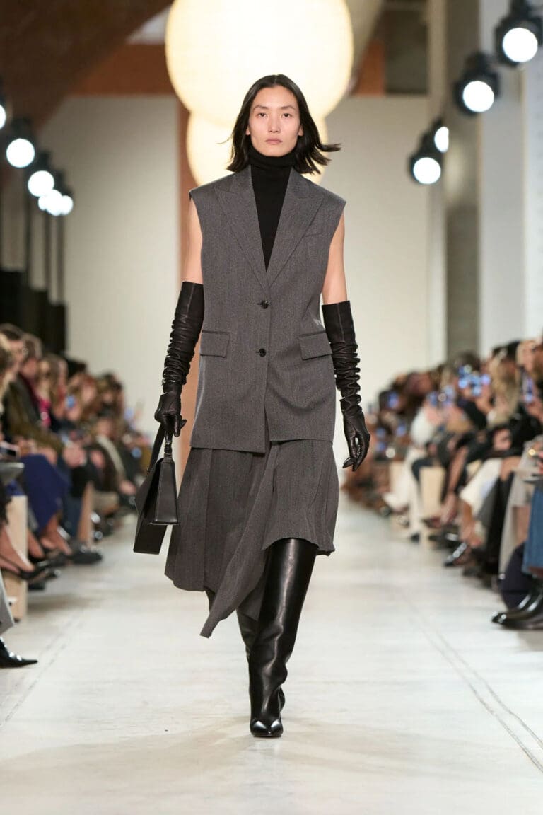 Michael Kors Fall Winter 2025-2026 - RUNWAY MAGAZINE ® Official
