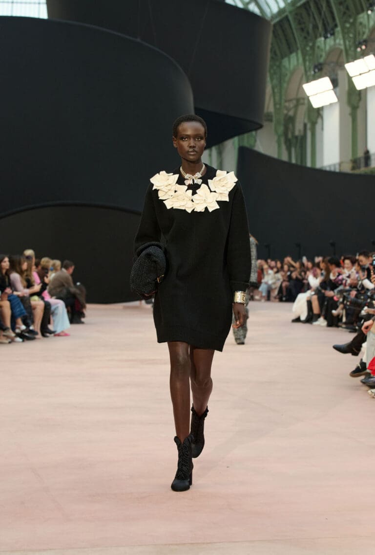 Chanel Fall Winter 2025-2026 - RUNWAY MAGAZINE ® Official