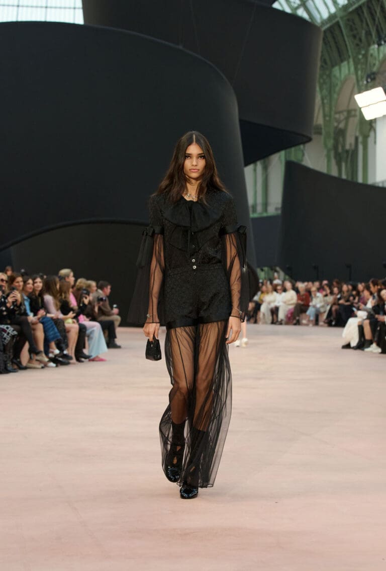 Chanel Fall Winter 2025-2026 - RUNWAY MAGAZINE ® Official