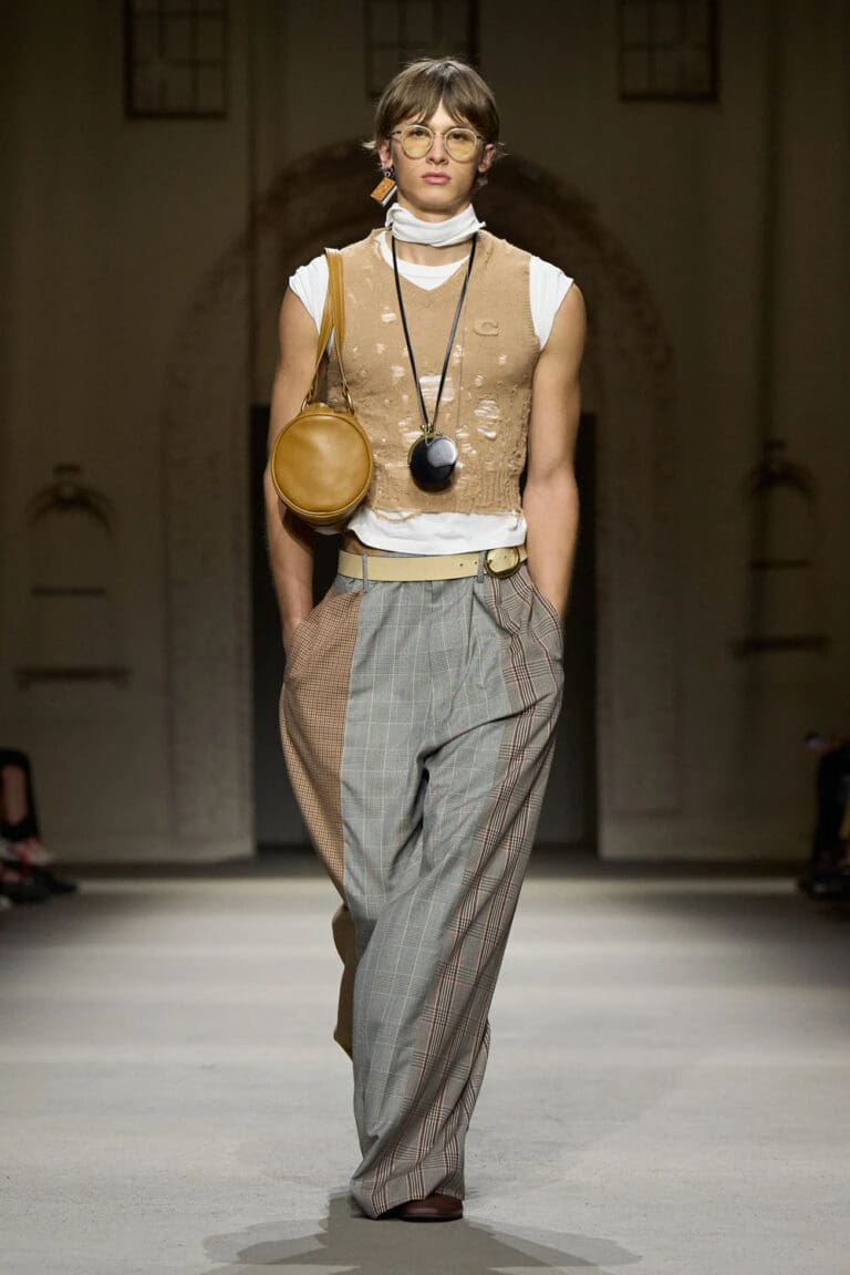 Coach Spring Summer 2026 - RUNWAY MAGAZINE ® Official