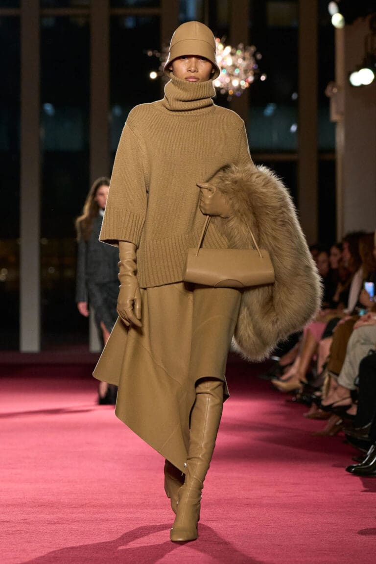 Michael Kors Fall Winter 2026-2027 - RUNWAY MAGAZINE ® Official