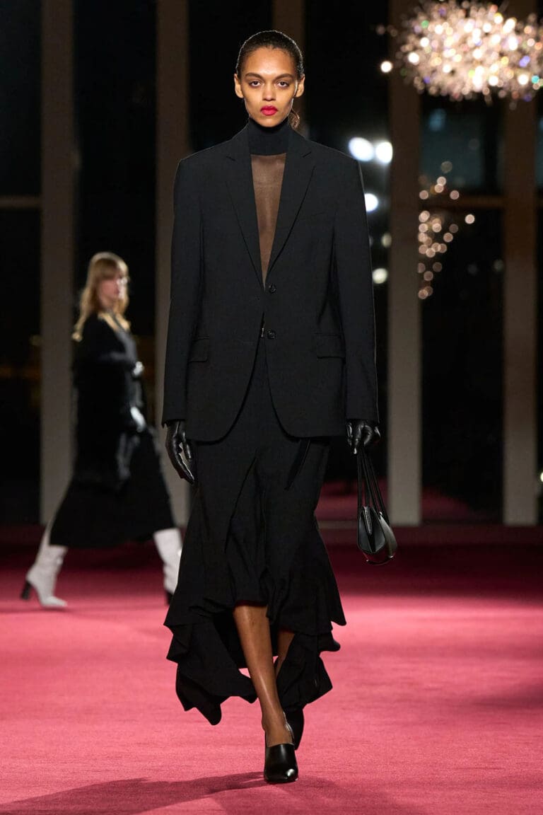 Michael Kors Fall Winter 2026-2027 - RUNWAY MAGAZINE ® Official