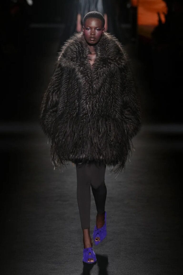 Balenciaga Fall 2026-2027 - RUNWAY MAGAZINE ® Official