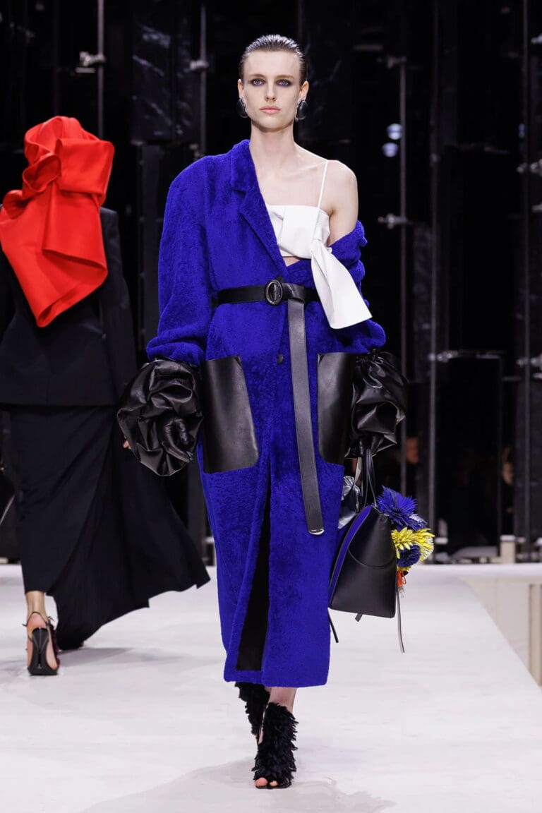 Givenchy Fall 2026-2027 - RUNWAY MAGAZINE ® Official