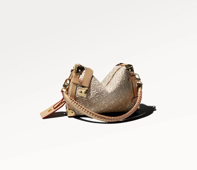 Louis Vuitton Monogram Embleme - RUNWAY MAGAZINE ® Official